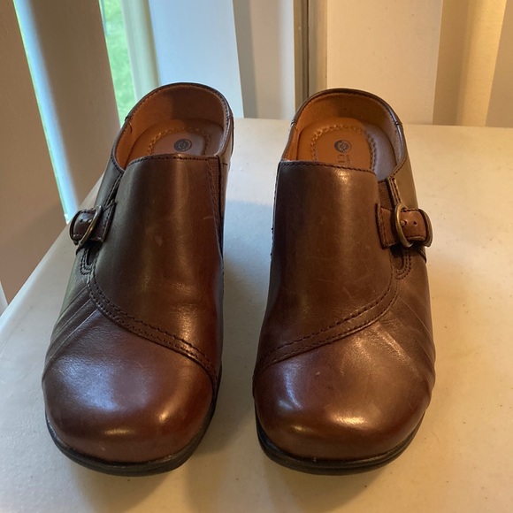 Earth Spirit | Shoes | Earth Spirit Classics Leather Emily Clogs Sz 75 ...